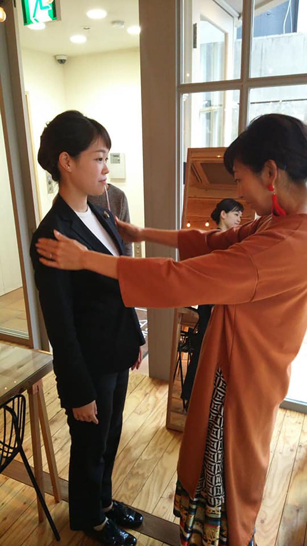 makika｜自分の本質を伝える「服の似合わせデザイン」をチームで発信！ | 広島CLiP新聞