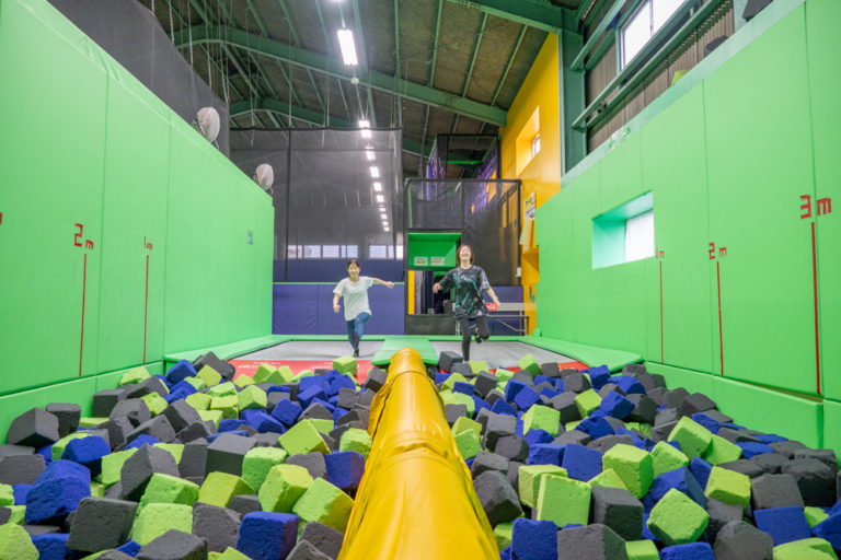 ゲットエア（GET AIR）広島｜はしゃがずにはいられない！屋内トランポリンパーク | 広島CLiP新聞