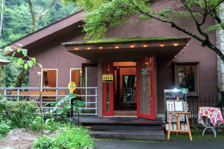ROCK’S CAFE｜秋ドライブしよう！ 廿日市市栗栖、緑に囲まれた山のカフェへ | 広島CLiP新聞